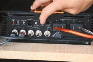 What Are The Best Amp Settings for Bass in Car?